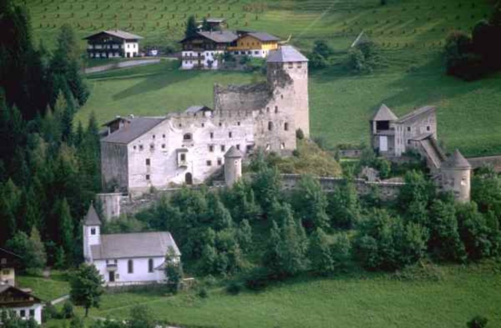 Burg Heinfels