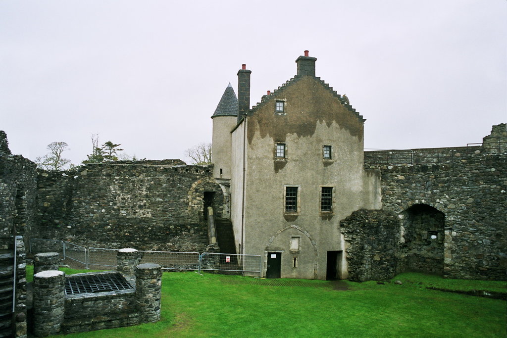 Dunstaffnage Castle